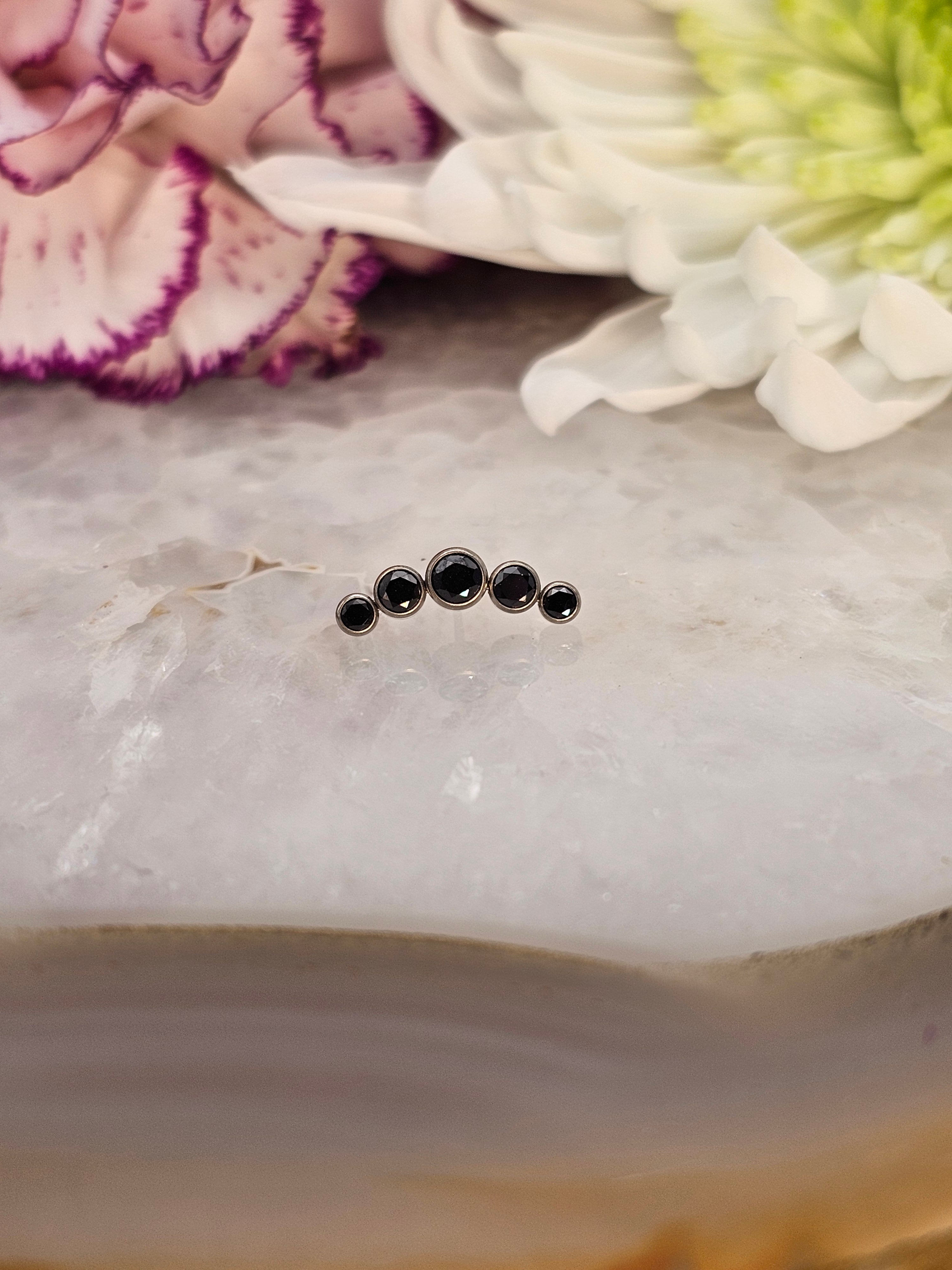 Neometal titanium 5 gem cluster with Black cz – Facet Piercing and Fine ...